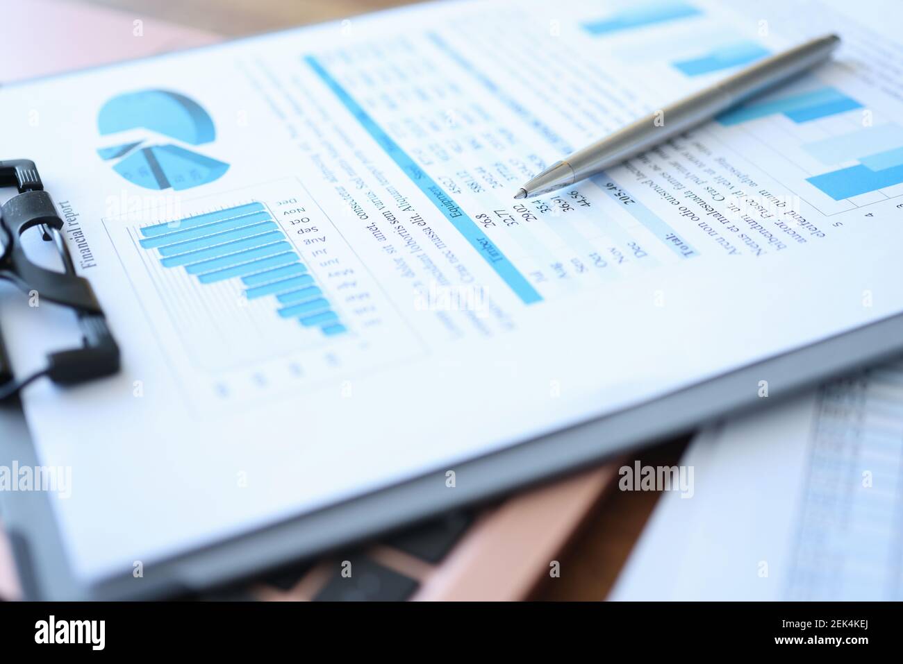 Market research clipboard hi-res stock photography and images - Alamy