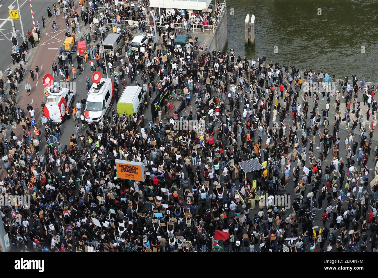 ROTTERDAM , 03-06-2020, Black Lives Matter protesten Rotterdam. Black ...