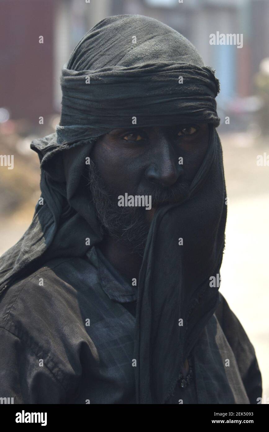 Pakistani 40 years labour M.Shahid (dirty black face close-up portraits ...