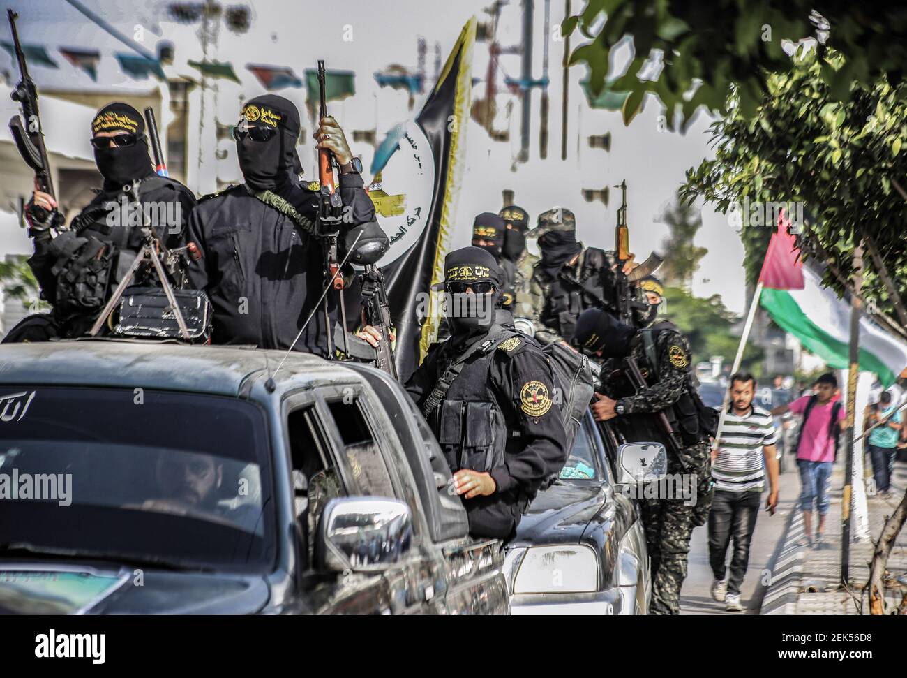 Supporters of the Palestinian Islamic Jihad participate in a symbolic ...