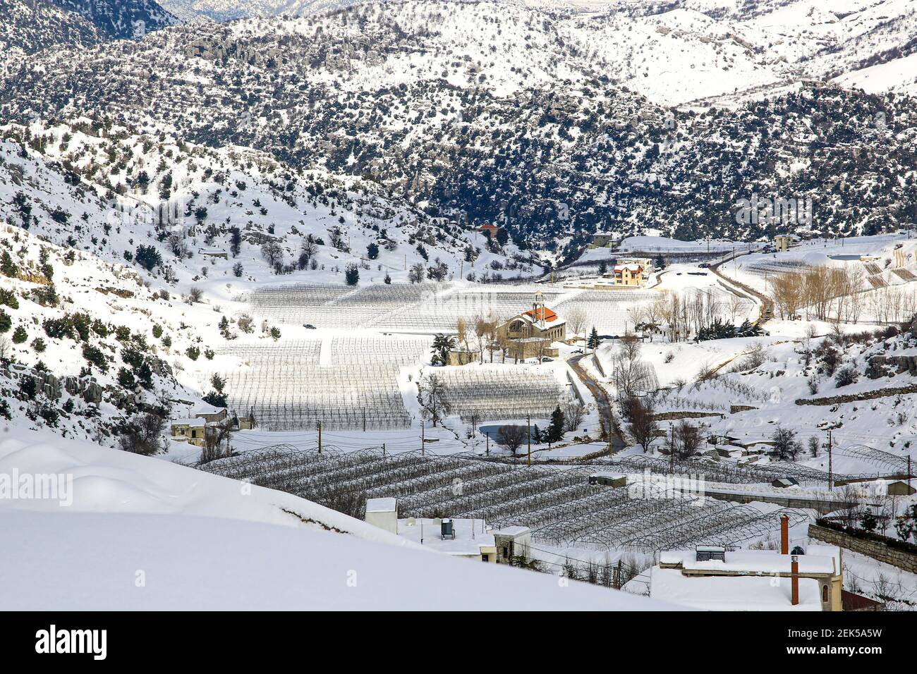 Lebanon mountain village hi-res stock photography and images - Alamy