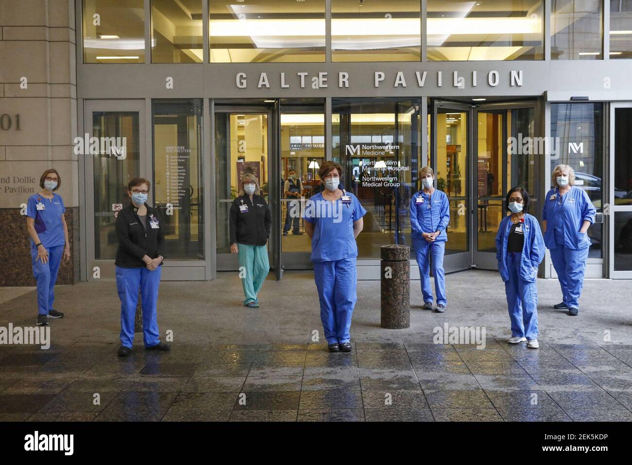 ICU nurses outside the Galter Pavilion at Northwestern Memorial ...