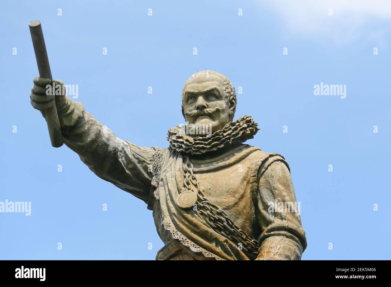 ROTTERDAM, 12-06-2020, Het Standbeeld van Piet Hein in Rotterdam ...