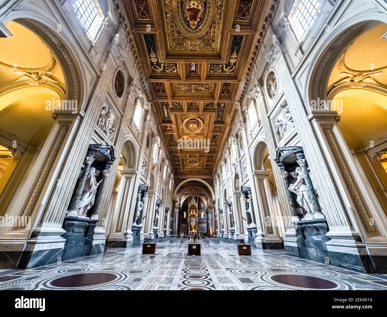 Central Nave in St. John Lateran's Basilica - Rome, Italy Stock Photo ...
