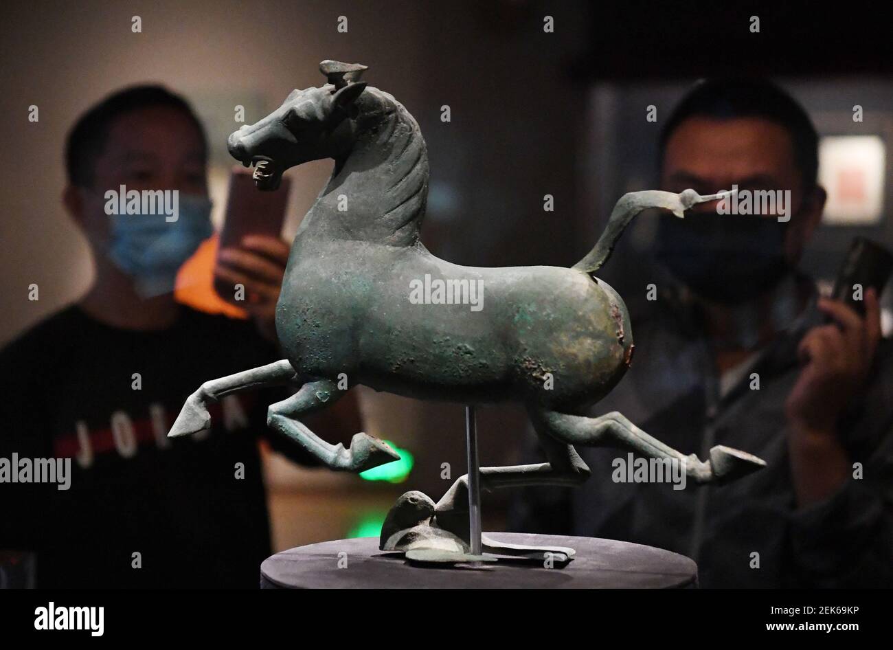 The famous Eastern Han Dynasty copper running horse was exhibited in ...