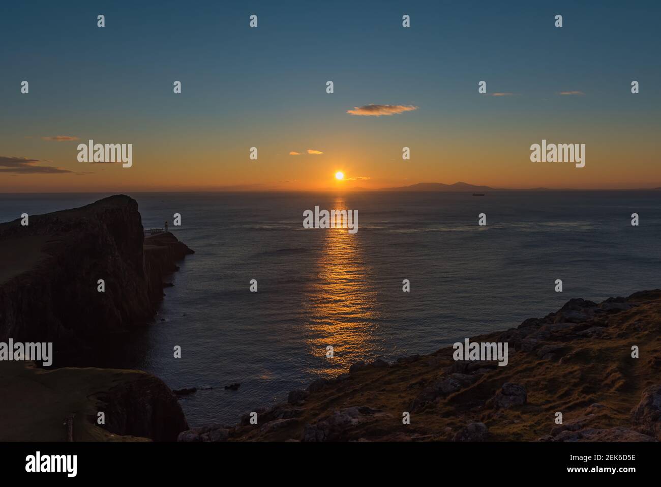 Sunset Over Neist Point Isle of Skye Stock Photo - Alamy