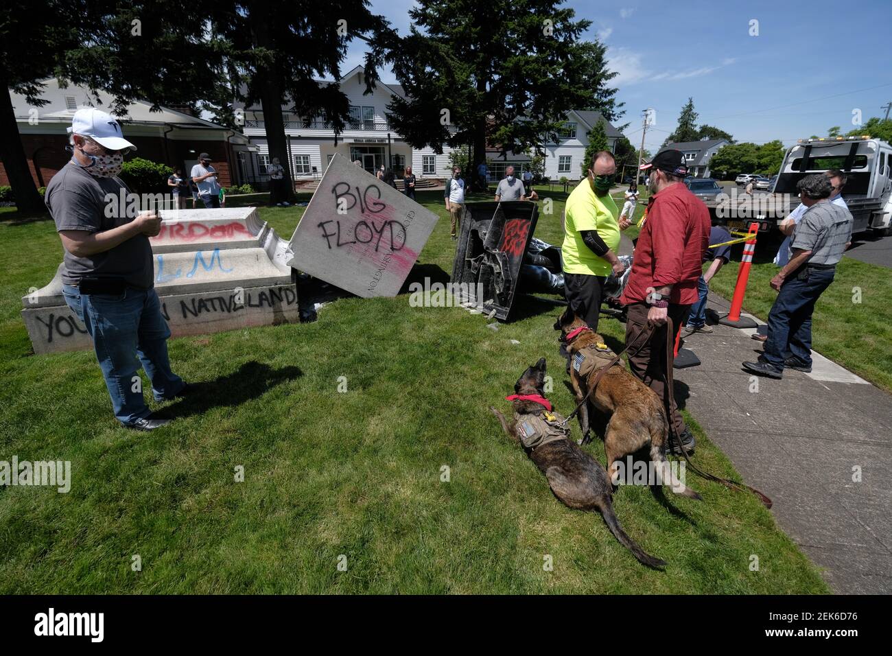 The George Washington statue at Northeast 57th and Sandy Boulevard is ...