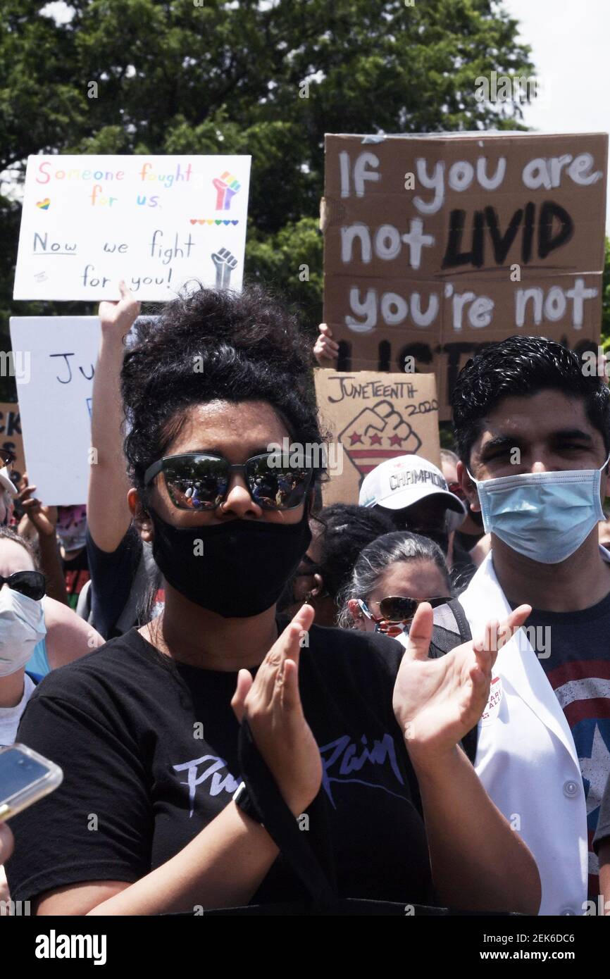 Protesters from Freedom Day MarchÕs movement march from The National ...
