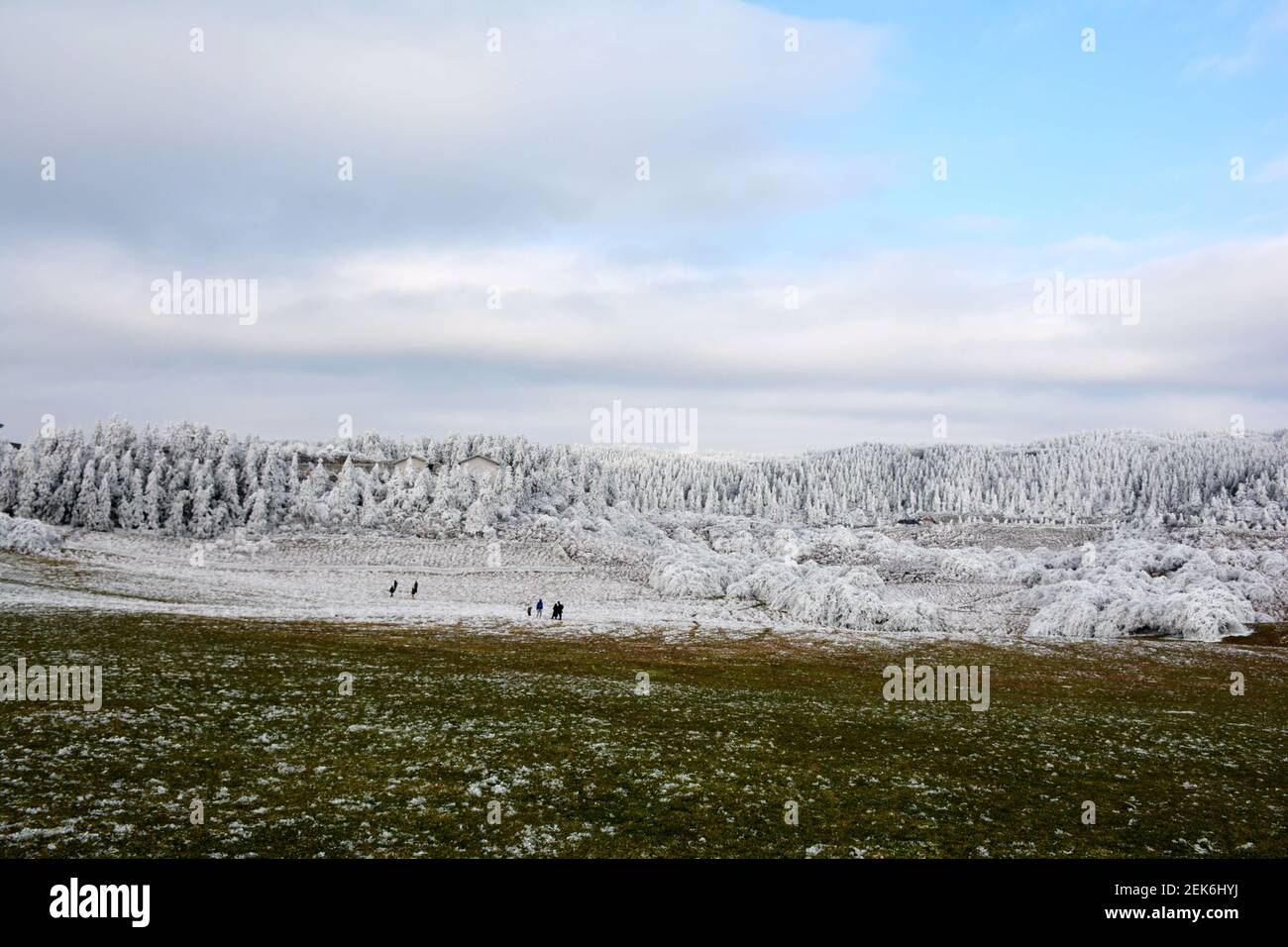 CHINA-Xiannu Mountain, Chongqing, June 16, 2020. Xiannu Mountain is ...