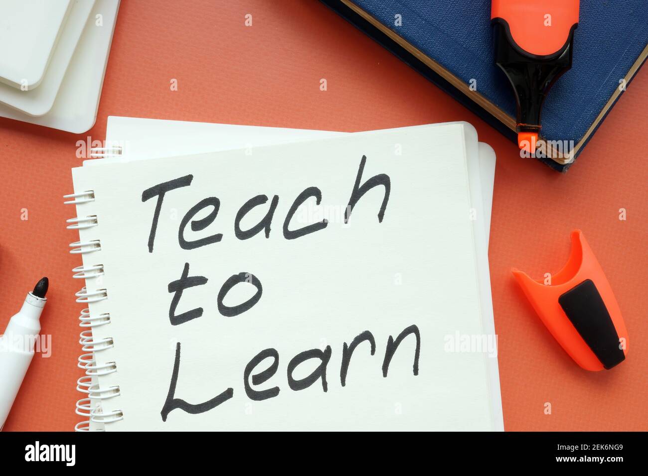 Learn teach hi-res stock photography and images - Alamy