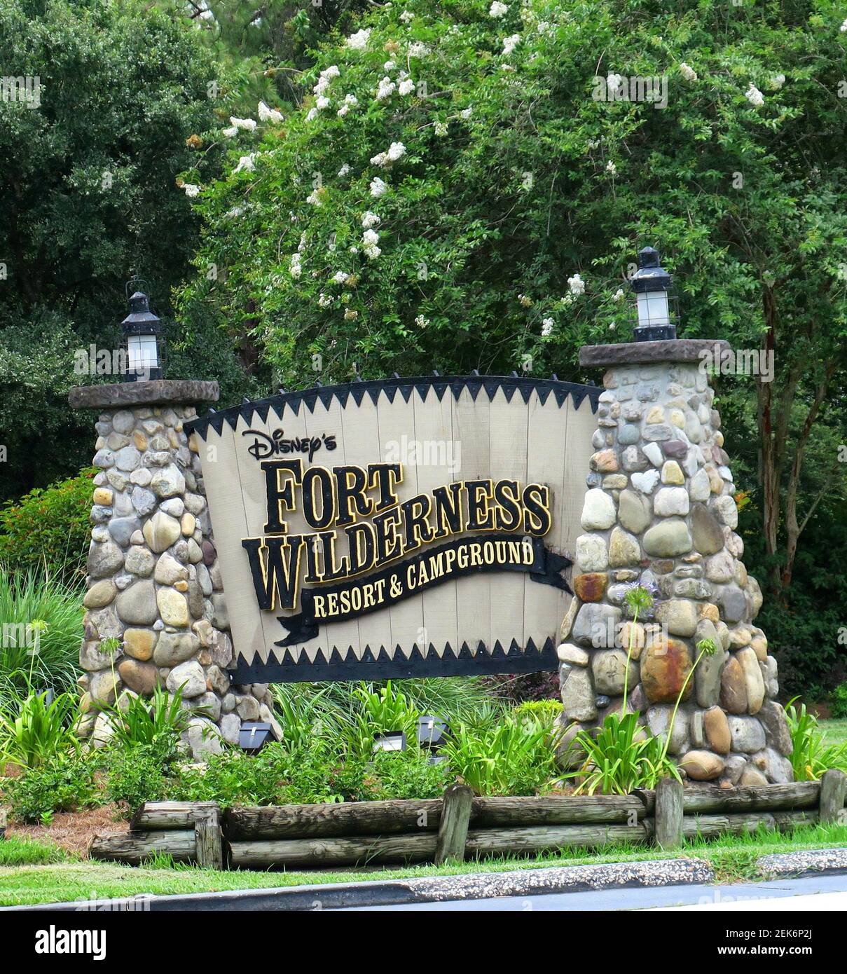 A view of the entrance signage at Disney's Fort Wilderness Resort ...