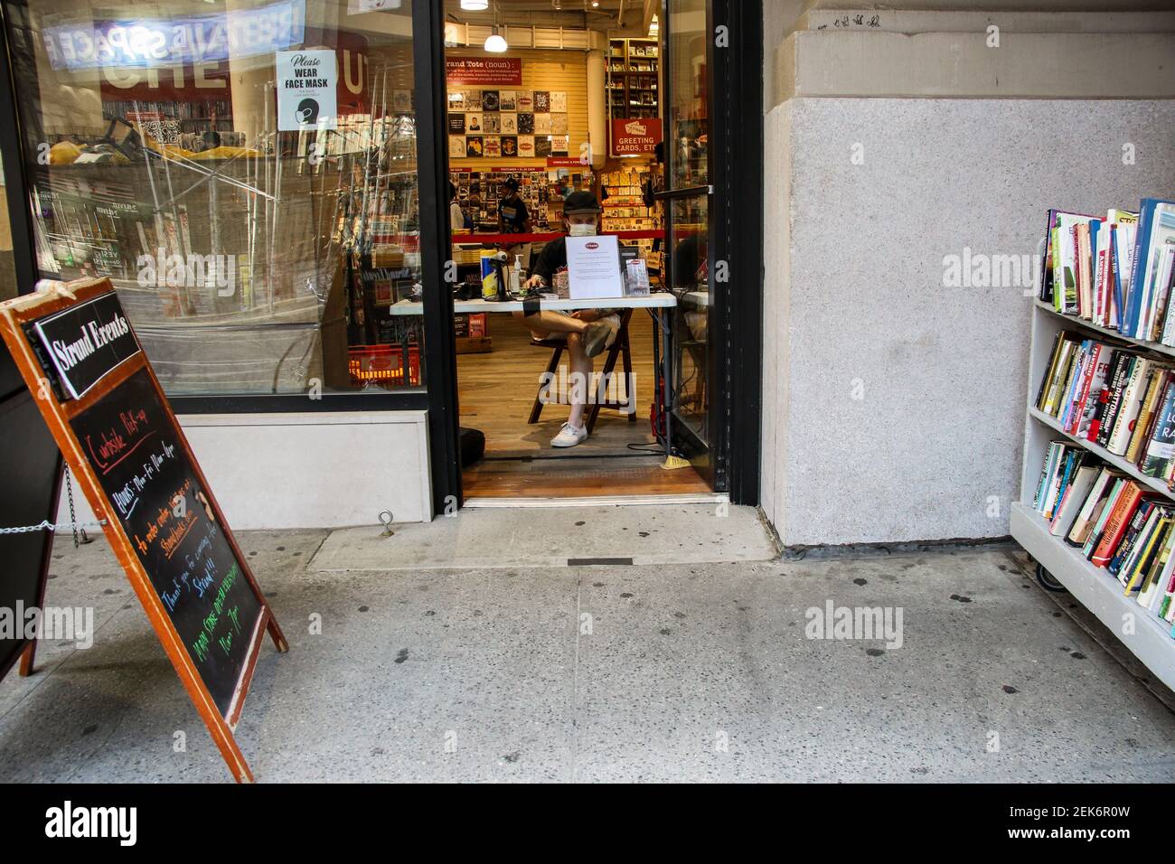 Strand Books re-opens after more than 3 months of closure due to Covid ...