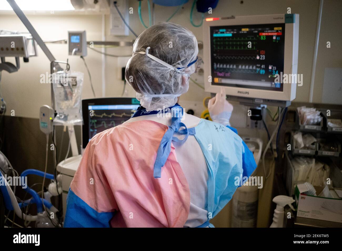 Report at the intensive care unit of the Liege hospital with patients ...