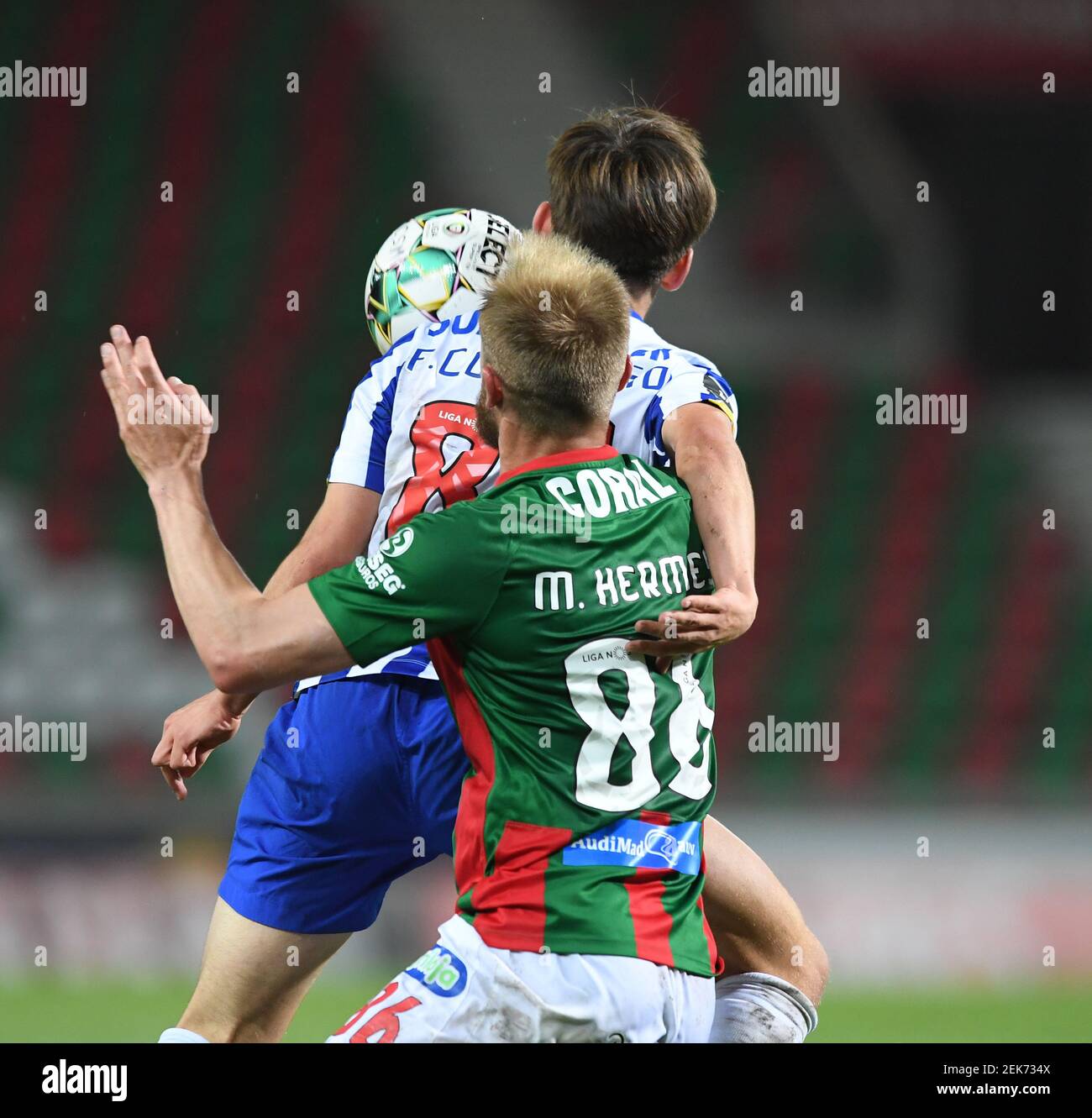 1st Football League Championship, 20th Maritime Day - Porto at Maritimo ...