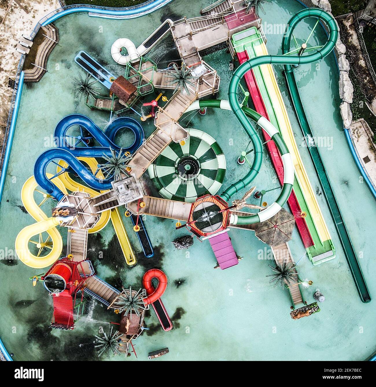 Sichuanï¼ŒCHINA-Two years after it was abandoned, Chongqing's Mayan ...