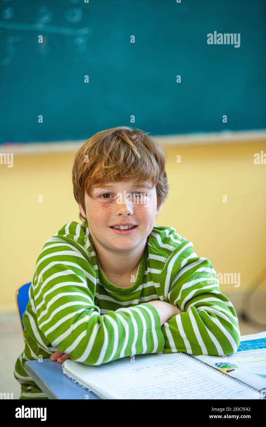Boy desk classroom 9 years hi-res stock photography and images - Alamy