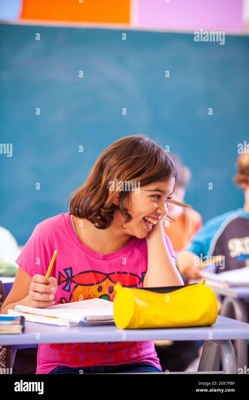 10 years old pupil classroom hi-res stock photography and images - Alamy