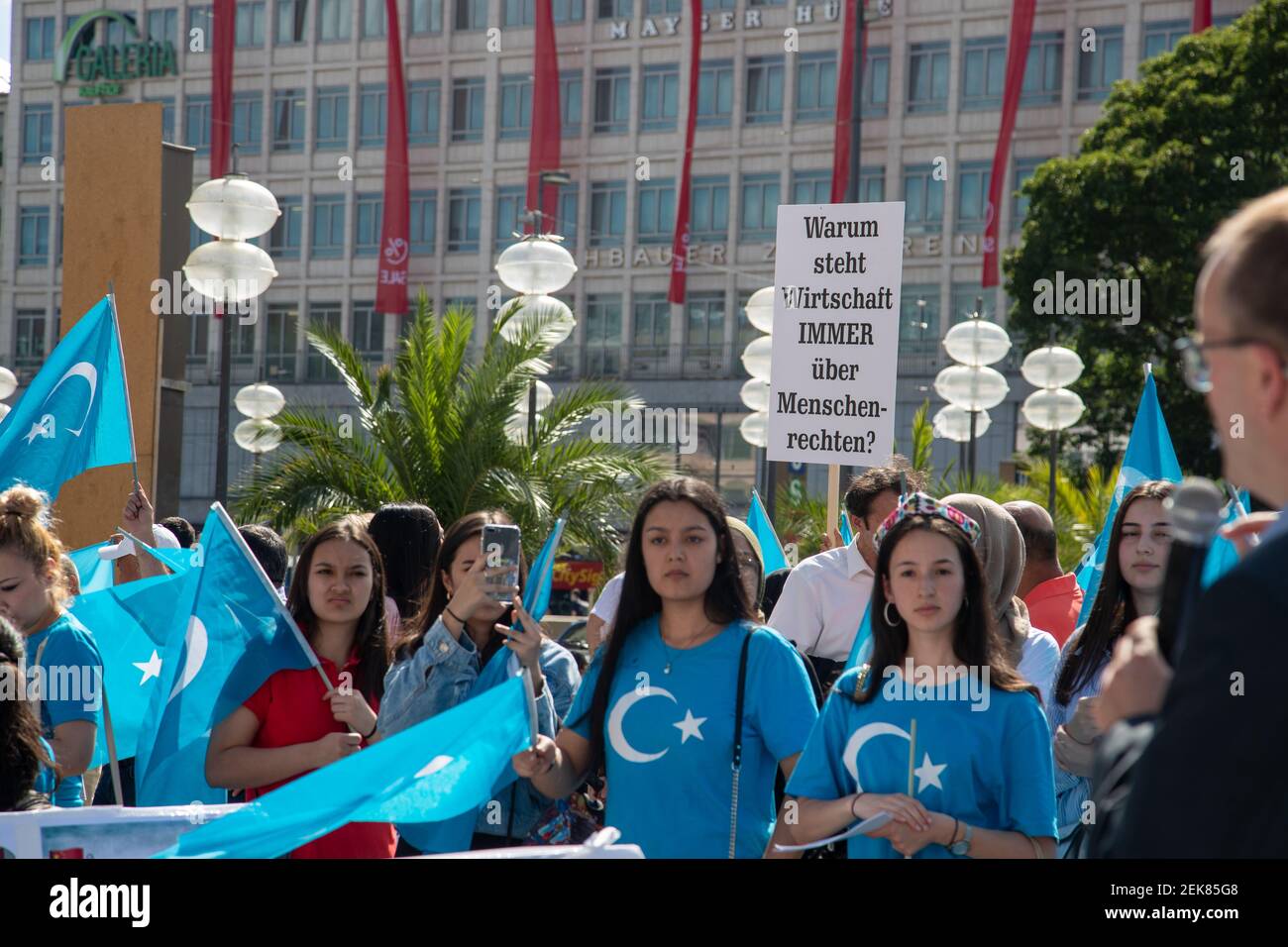 Protest der uiguren hi-res stock photography and images - Alamy