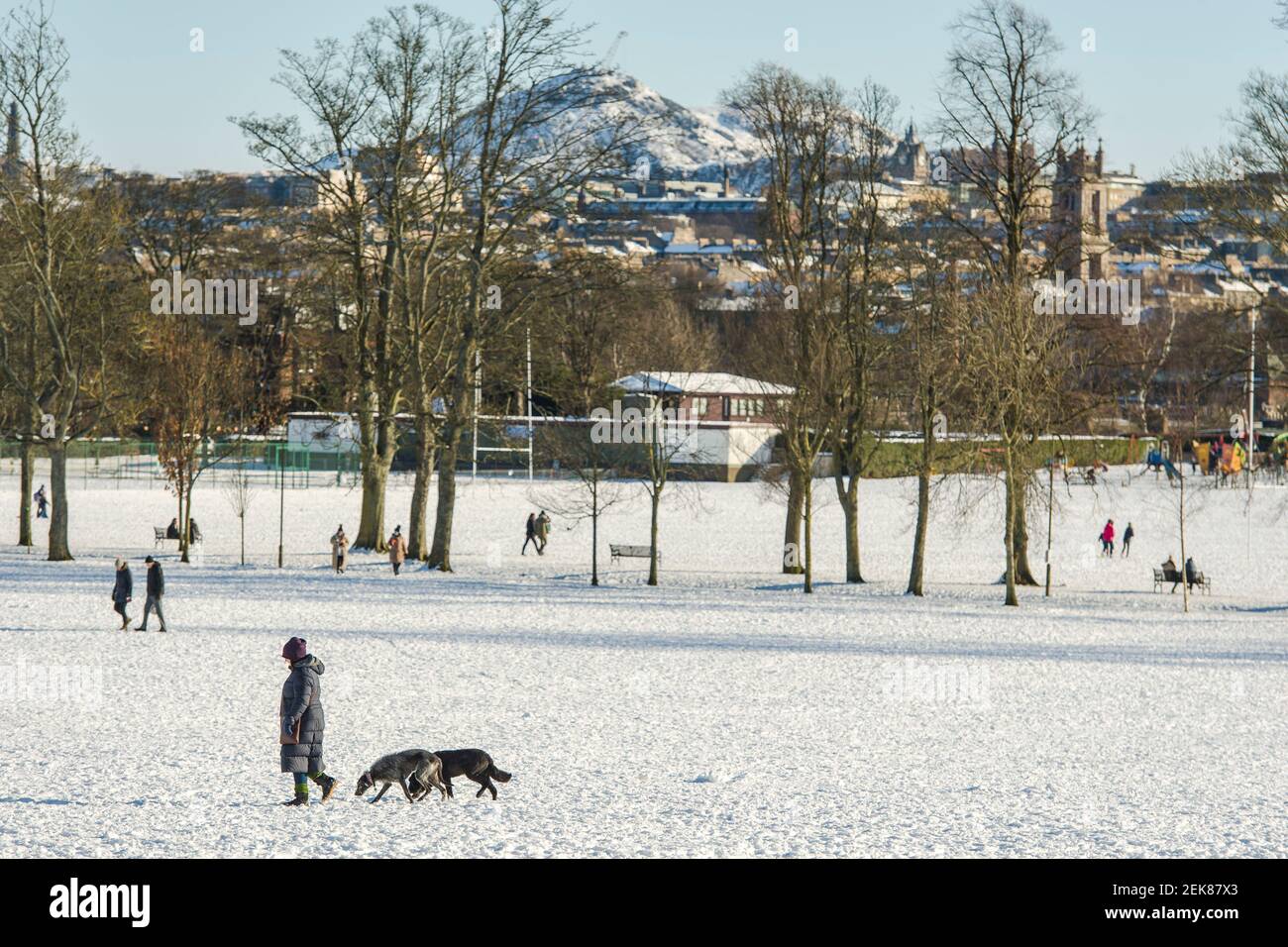 Winter scenes from Inverleith park in Edinburgh. Scotland is still ...