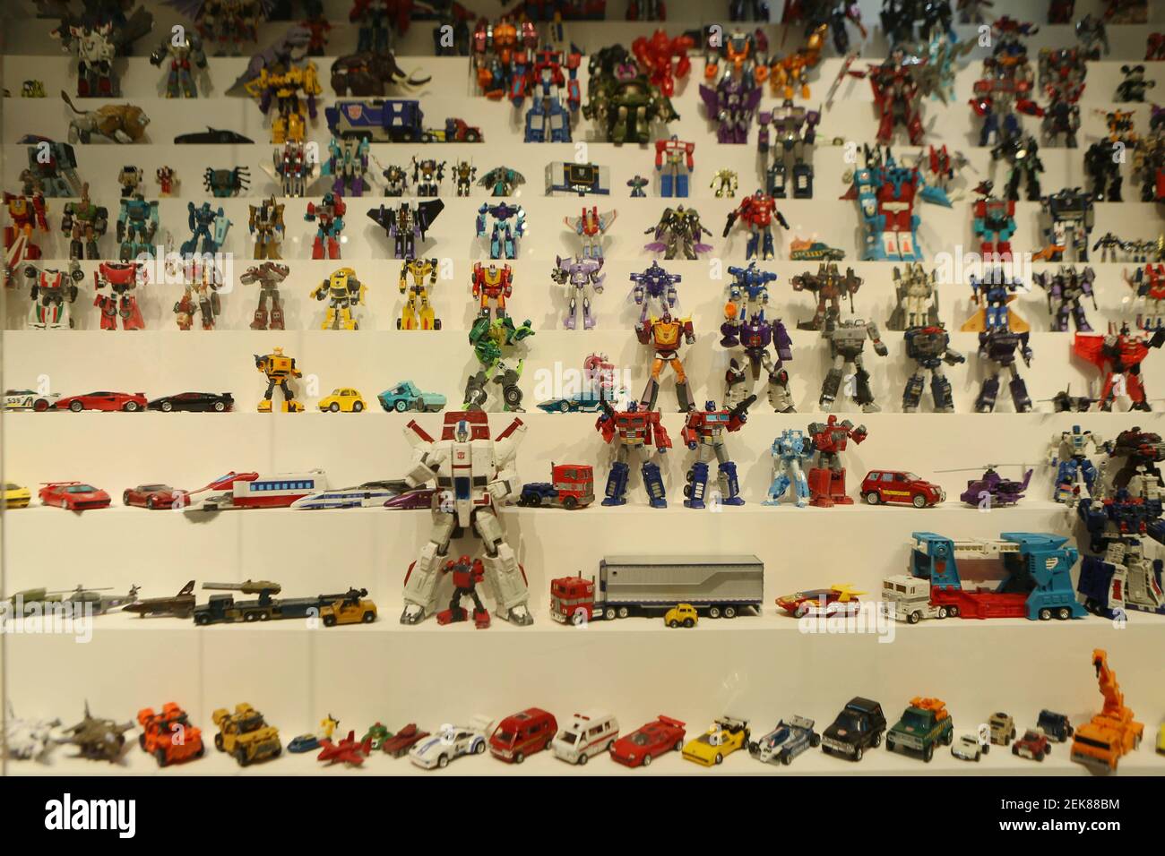 Toys played by Chinese people from Republic of China period to 2000s ...