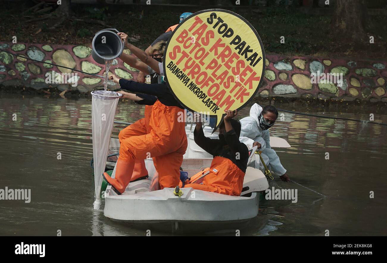 Microplastic plastics hi-res stock photography and images - Alamy