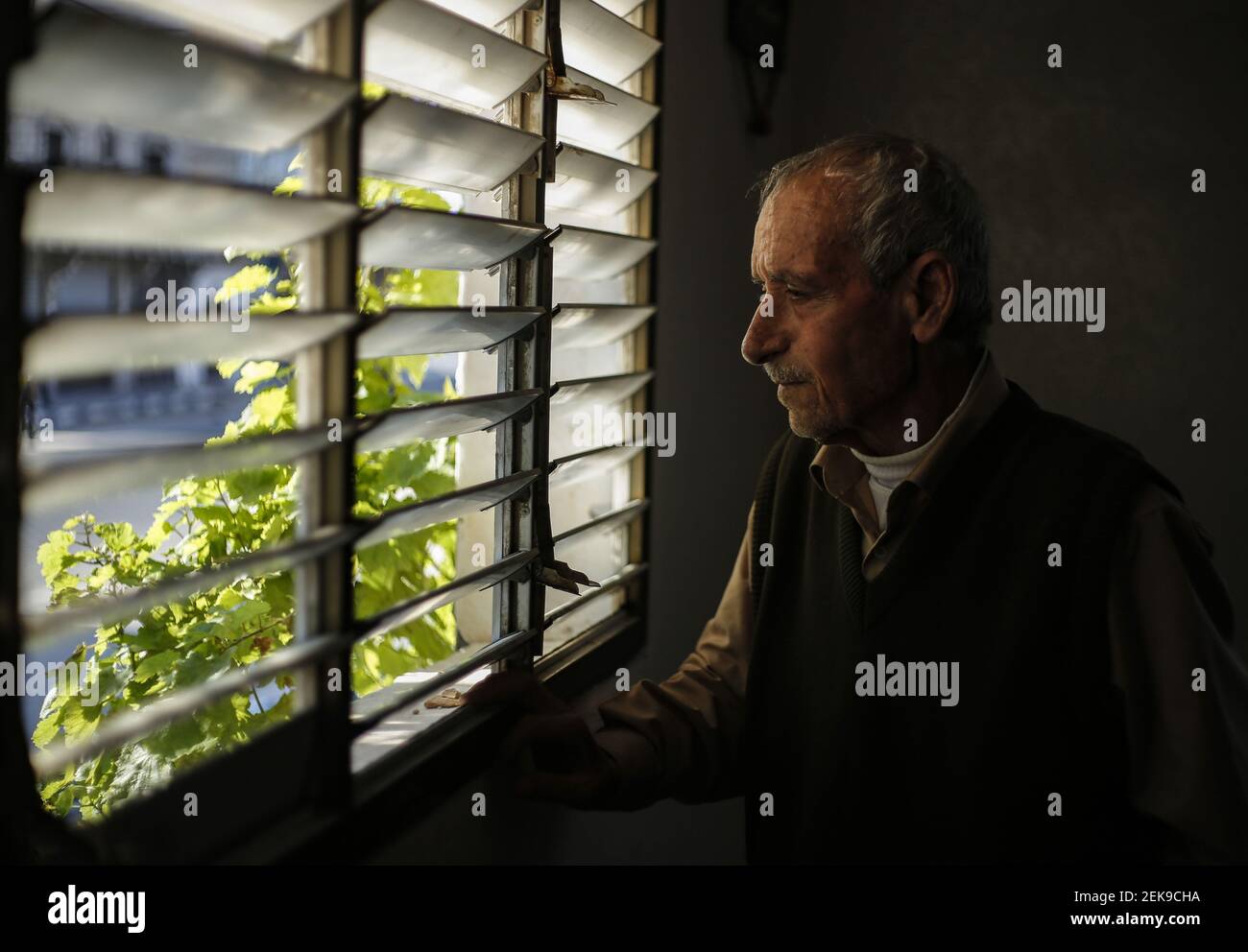 Samih Qadan, 77, the father of the Palestinian prisoner, Abd al-Raouf ...