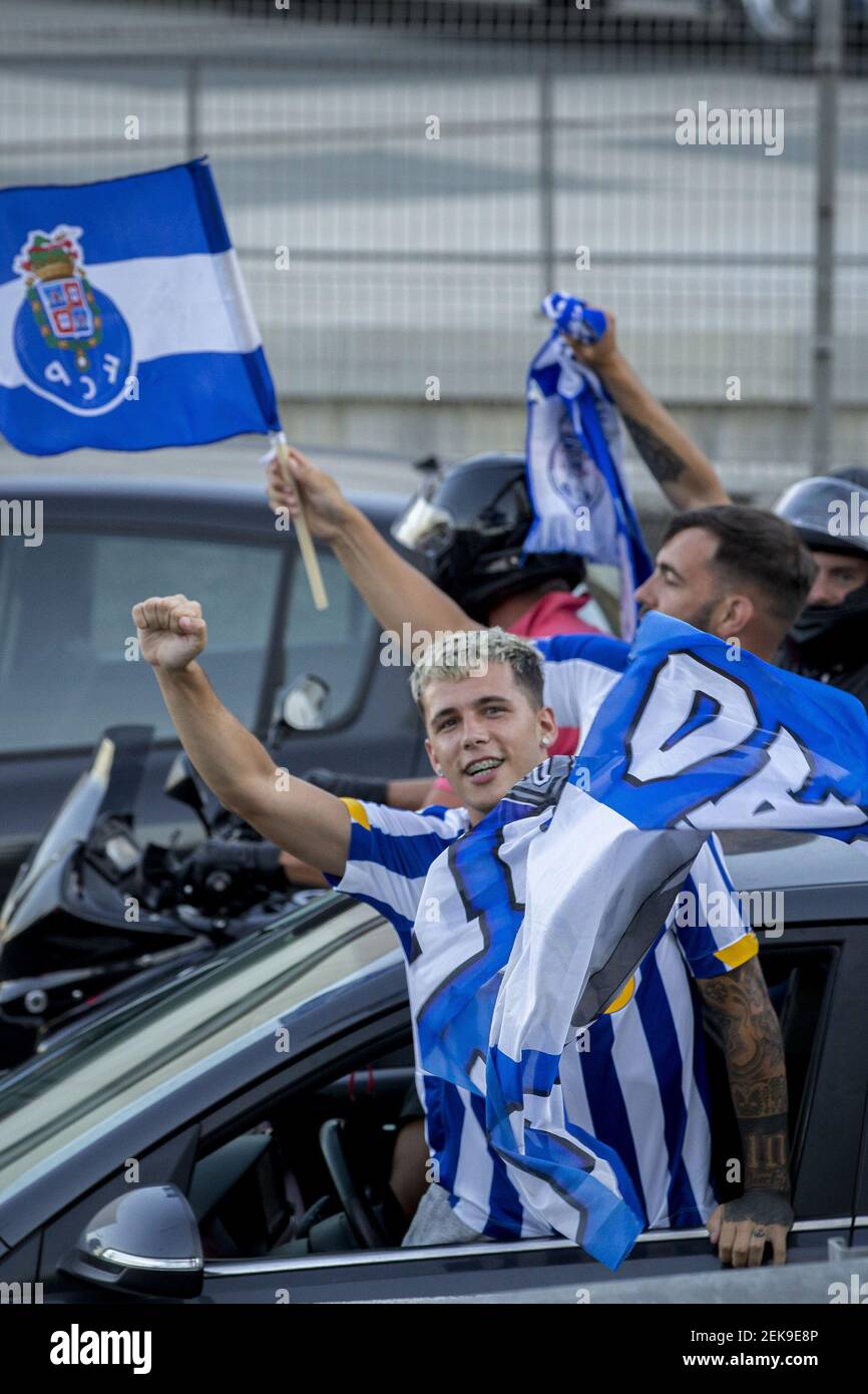 Porto, 07/15/2020 - Fc Porto bus arrives at EstÃ¡dio do Dragão to face ...