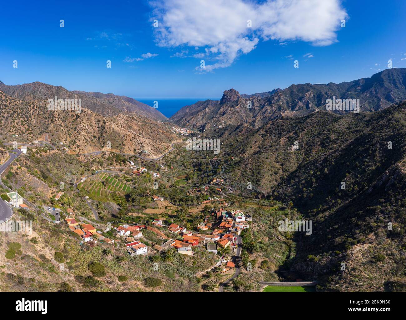 Drone view community in valley hi-res stock photography and images - Alamy