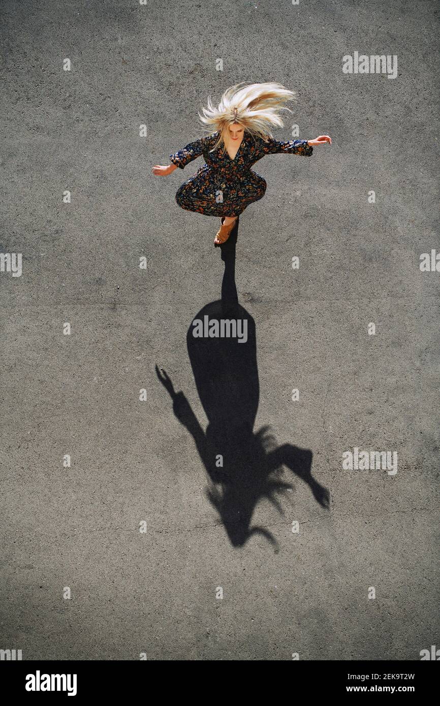 Women dancing on road hi-res stock photography and images - Alamy