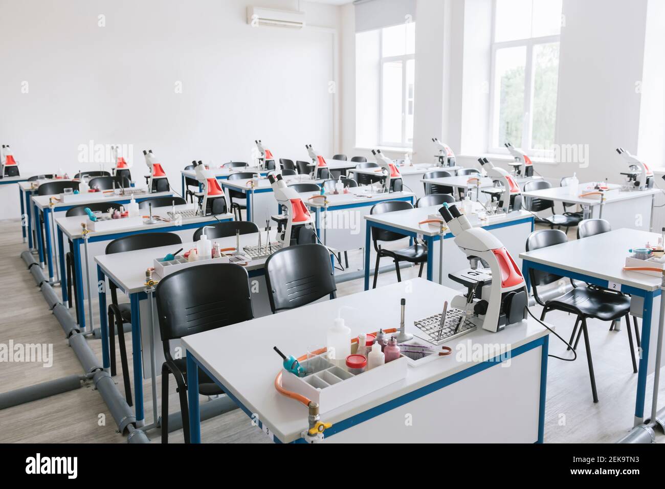 Lab window science hi-res stock photography and images - Alamy