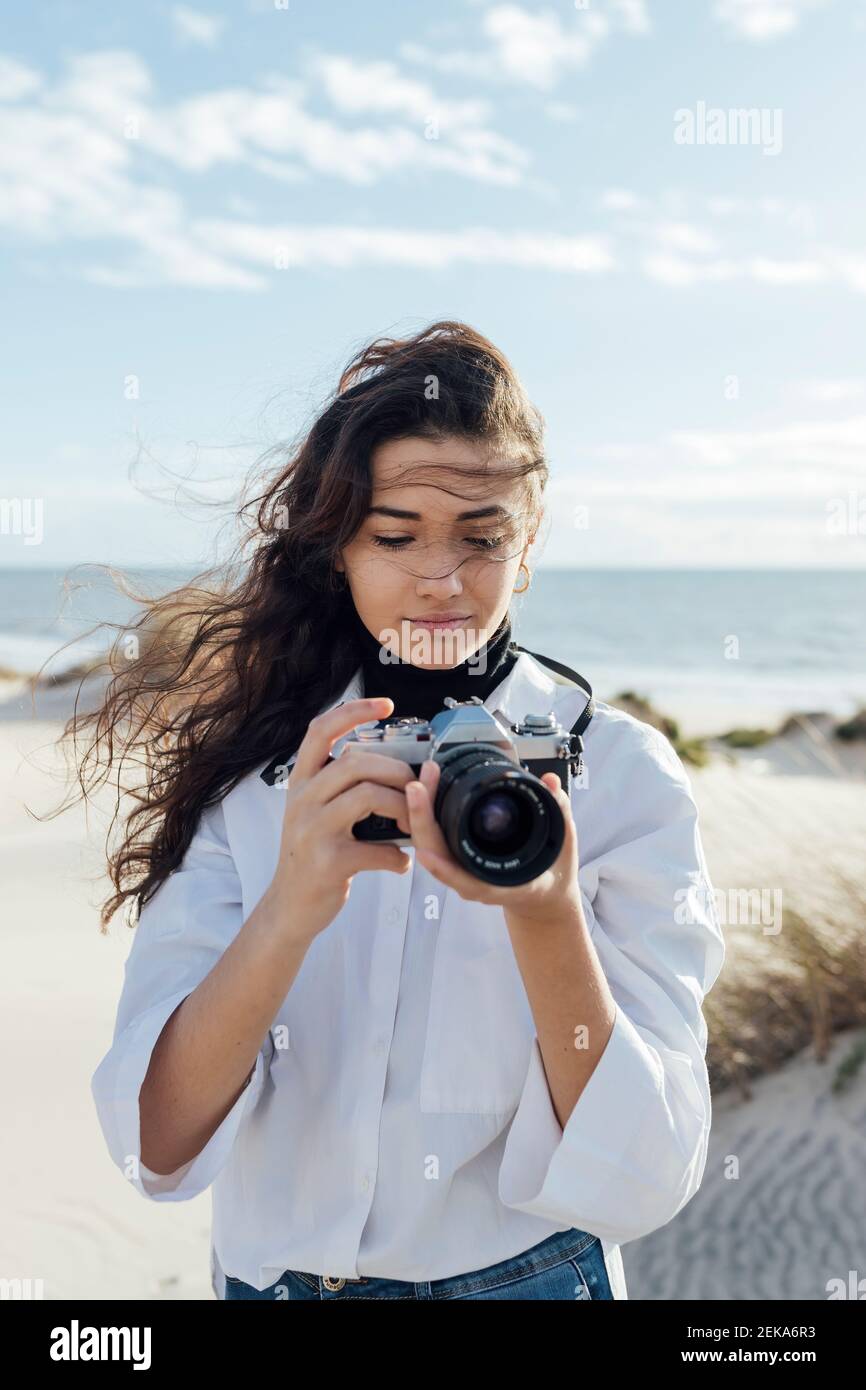 Woman day vintage hi-res stock photography and images - Alamy