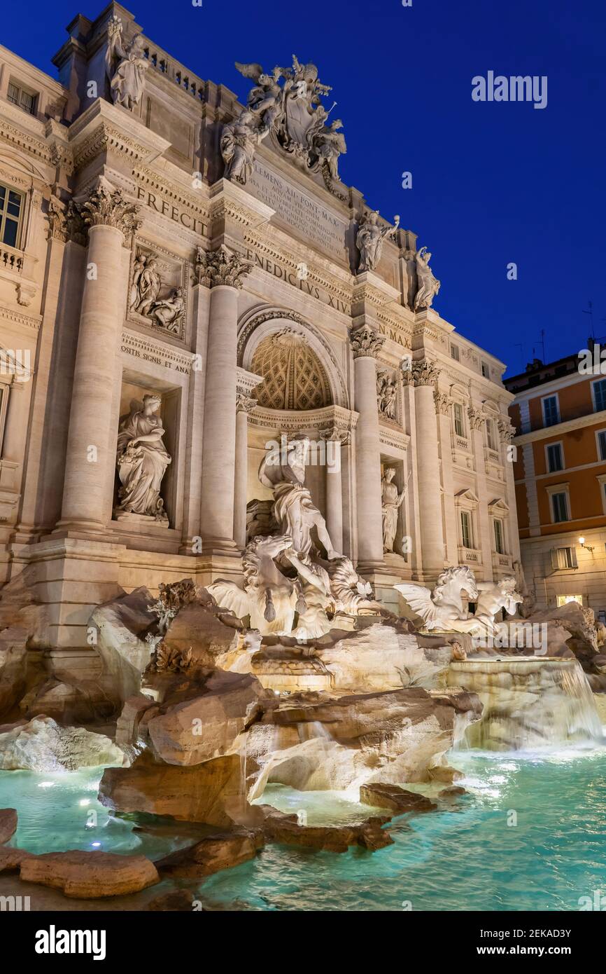 Italy, Rome, Trevi Fountain, Ornate, Baroque style fountain Stock Photo ...