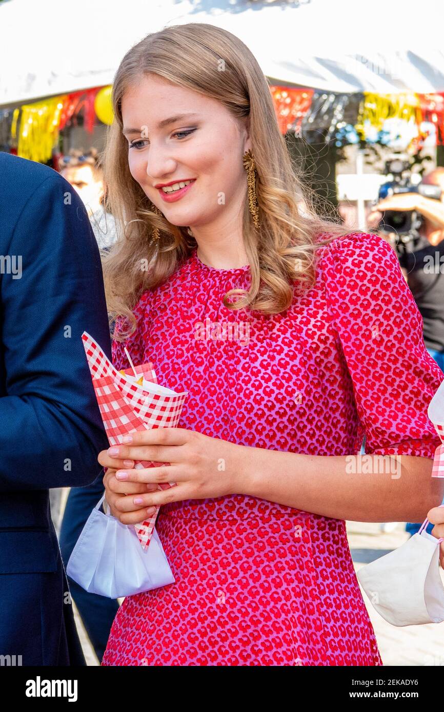 Princess Elisabeth of Belgium visiting the elderly at Cecilia ...