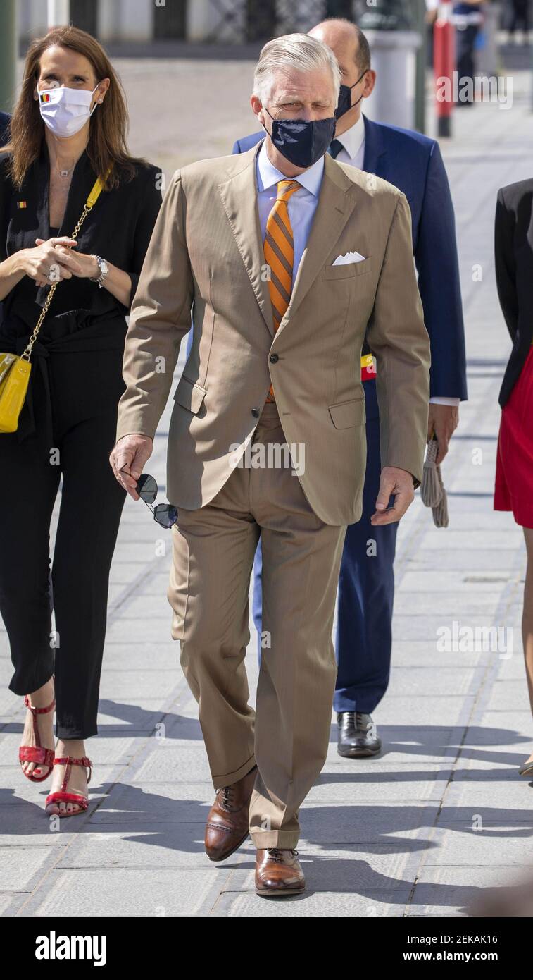 Dema King Filip of Belgium during a visit to the mural of artist Dema ...