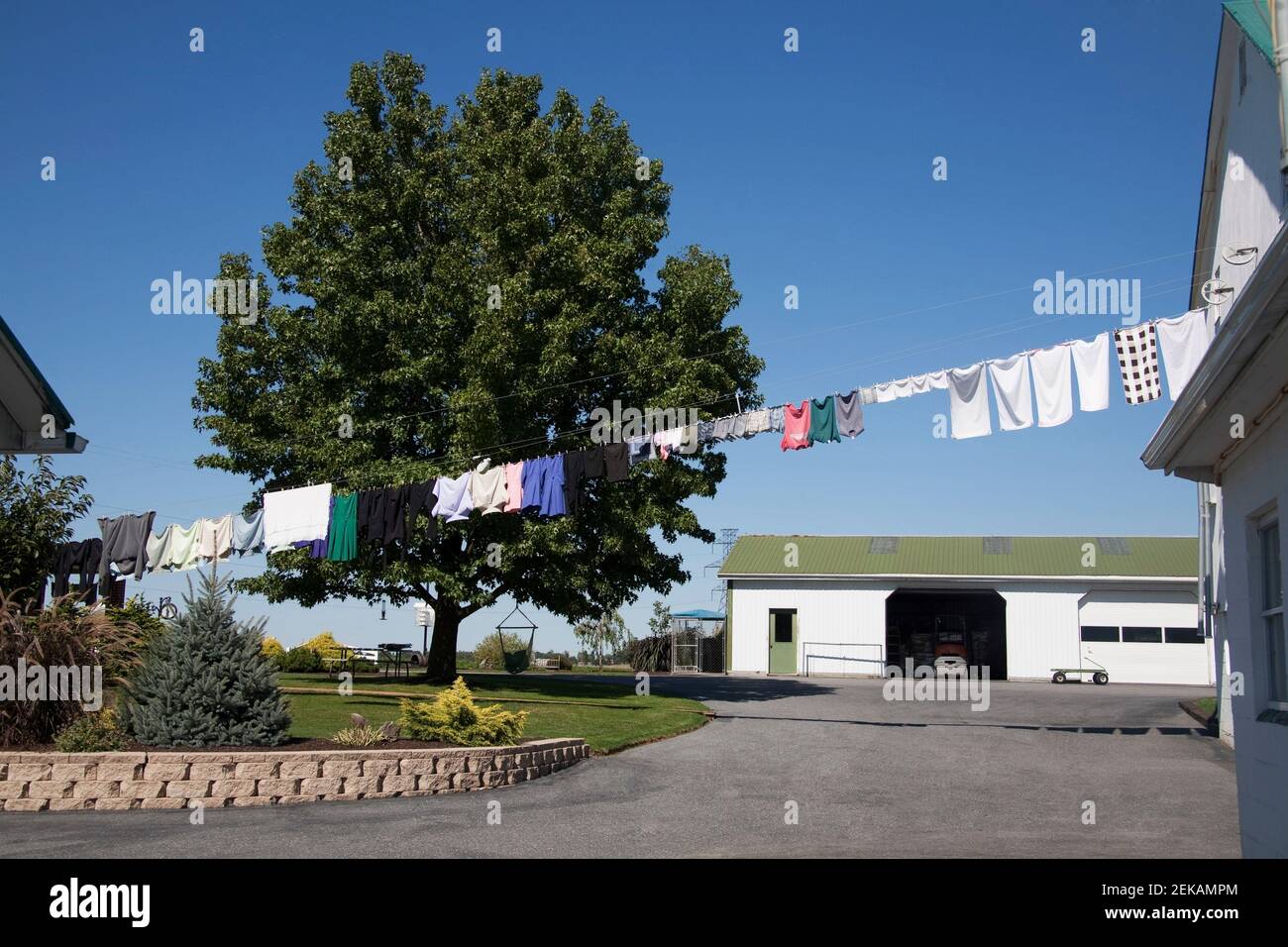 Amish Laundry High Resolution Stock Photography and Images - Alamy