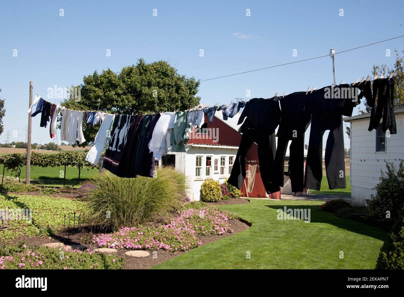 Amish Laundry High Resolution Stock Photography and Images - Alamy