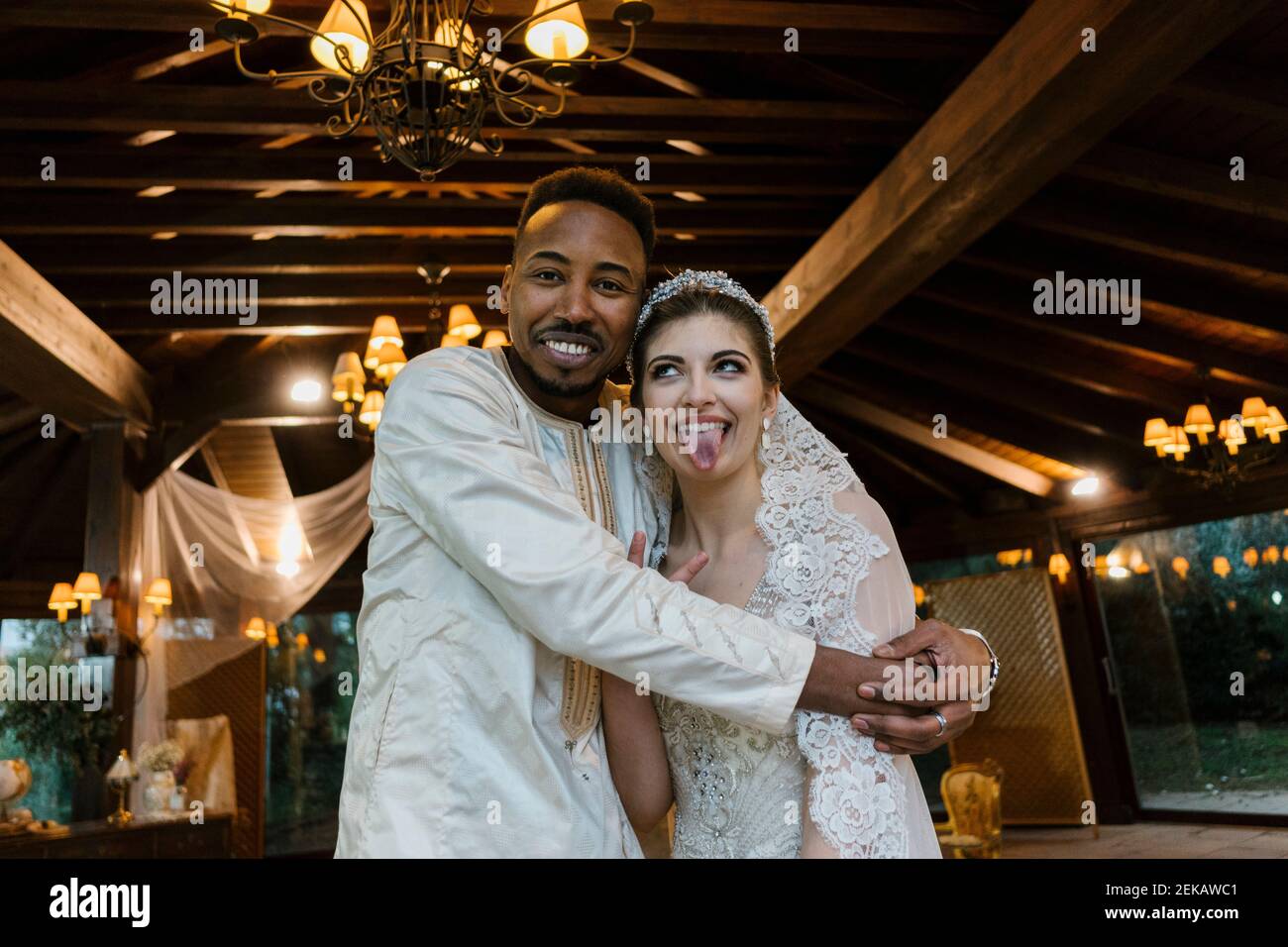 African bride and groom hi-res stock photography and images - Alamy
