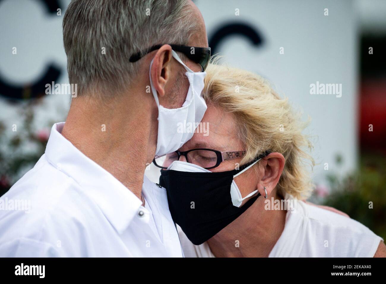 Dennis Perry his wife Brenda Perry share a moment in front of the ...