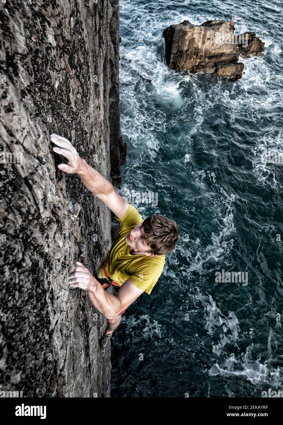 Sea cliff climbing hi-res stock photography and images - Alamy