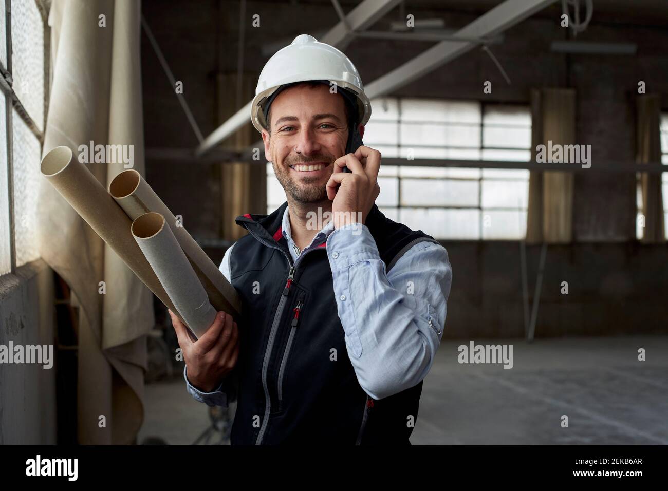 Mobile developer hi-res stock photography and images - Alamy