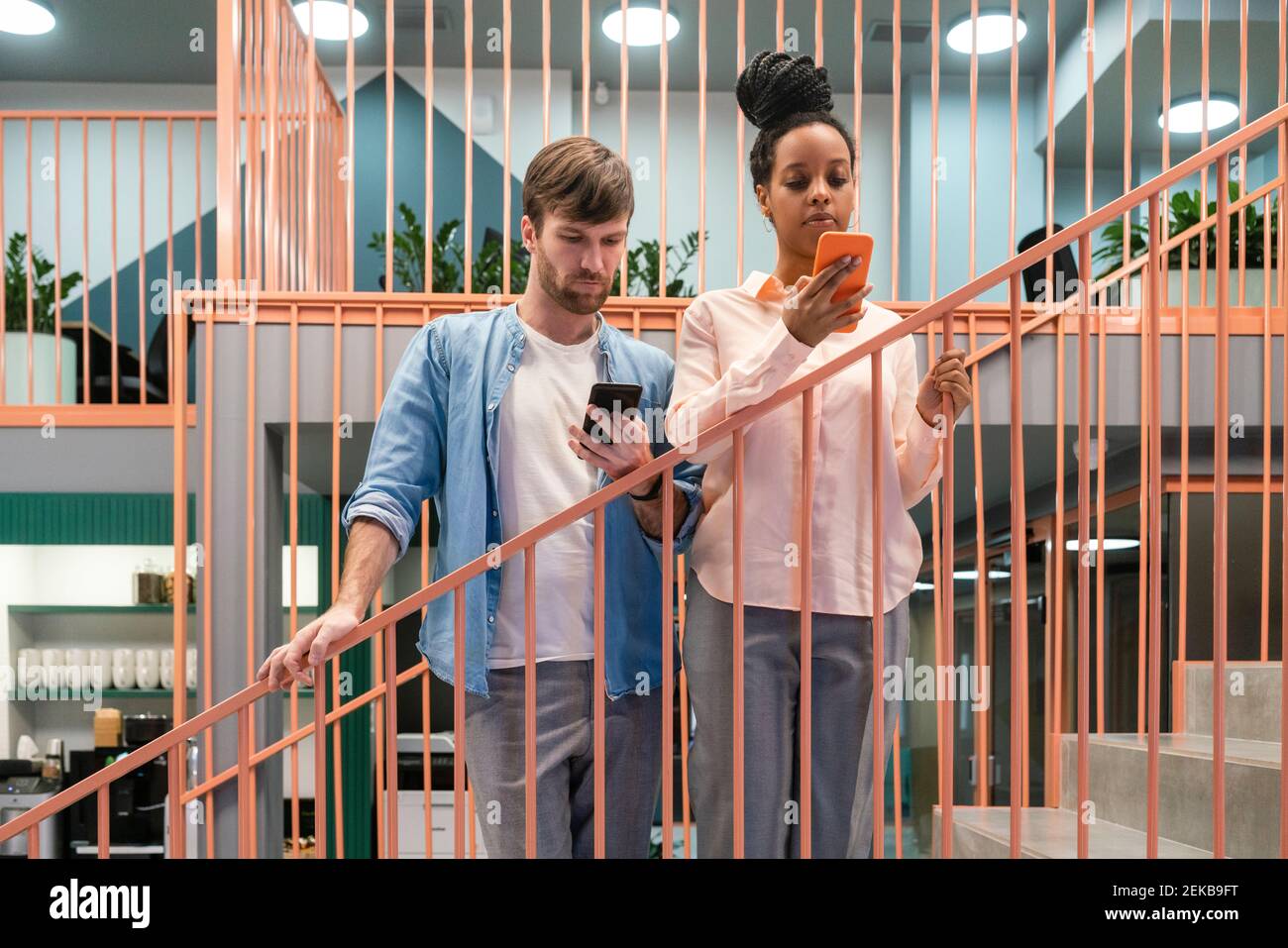 Railing people hi-res stock photography and images - Alamy