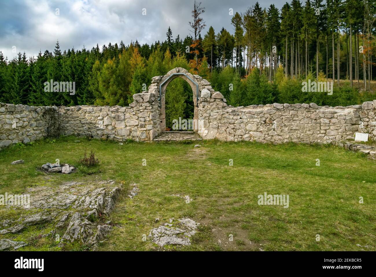 Stone nicholas architecture hi-res stock photography and images - Alamy