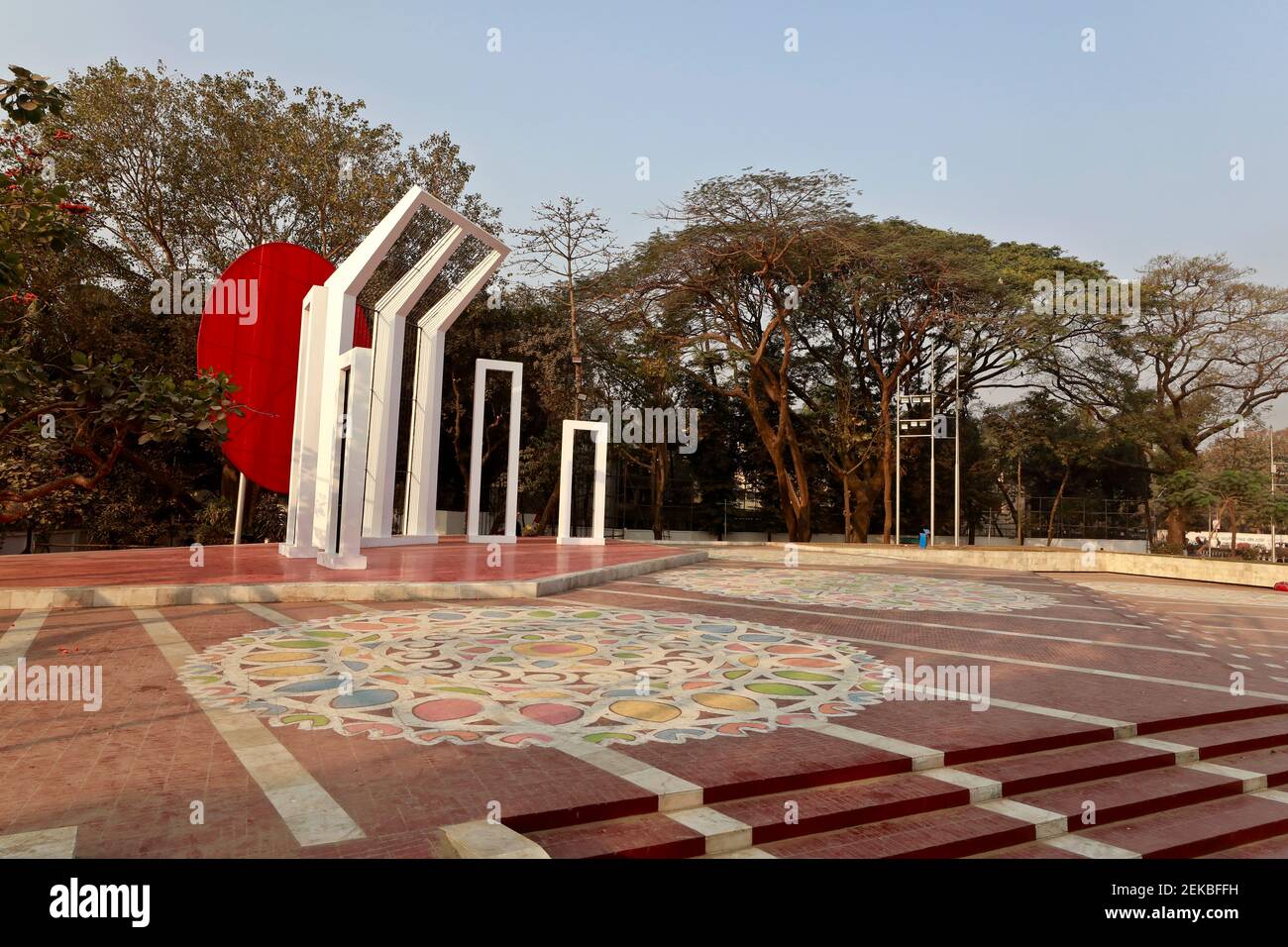 Shohid minar hi-res stock photography and images - Alamy