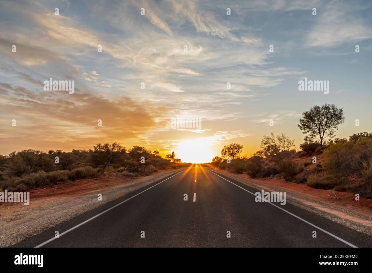 Lasseter highway hi-res stock photography and images - Alamy