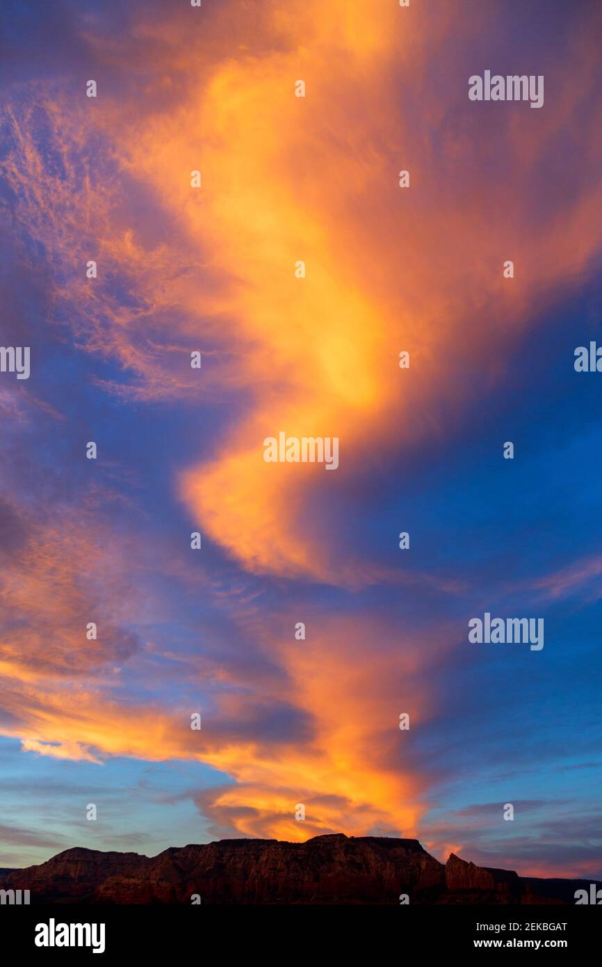 Sunset red rocks hi-res stock photography and images - Alamy