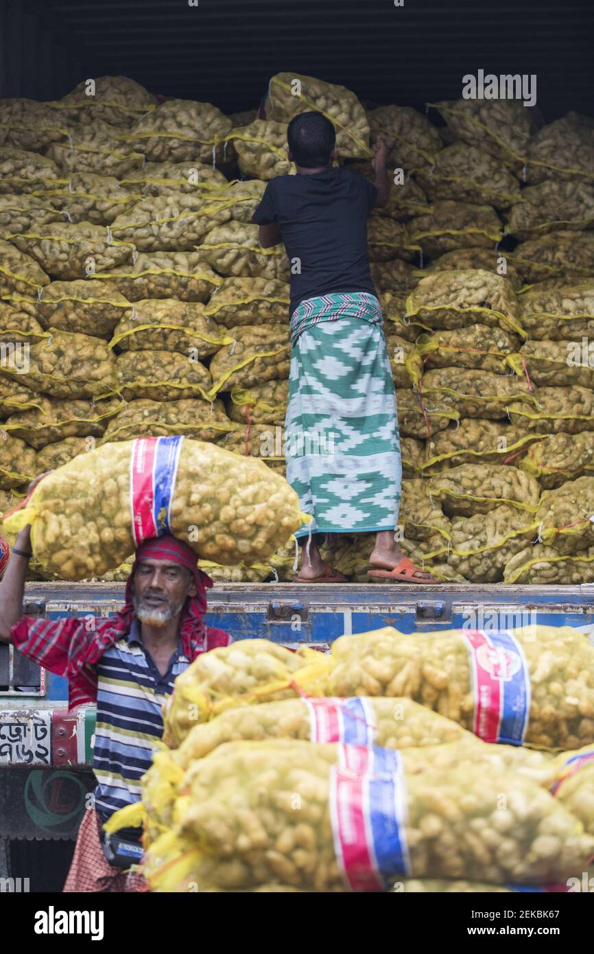 Sham bazar hi-res stock photography and images - Alamy