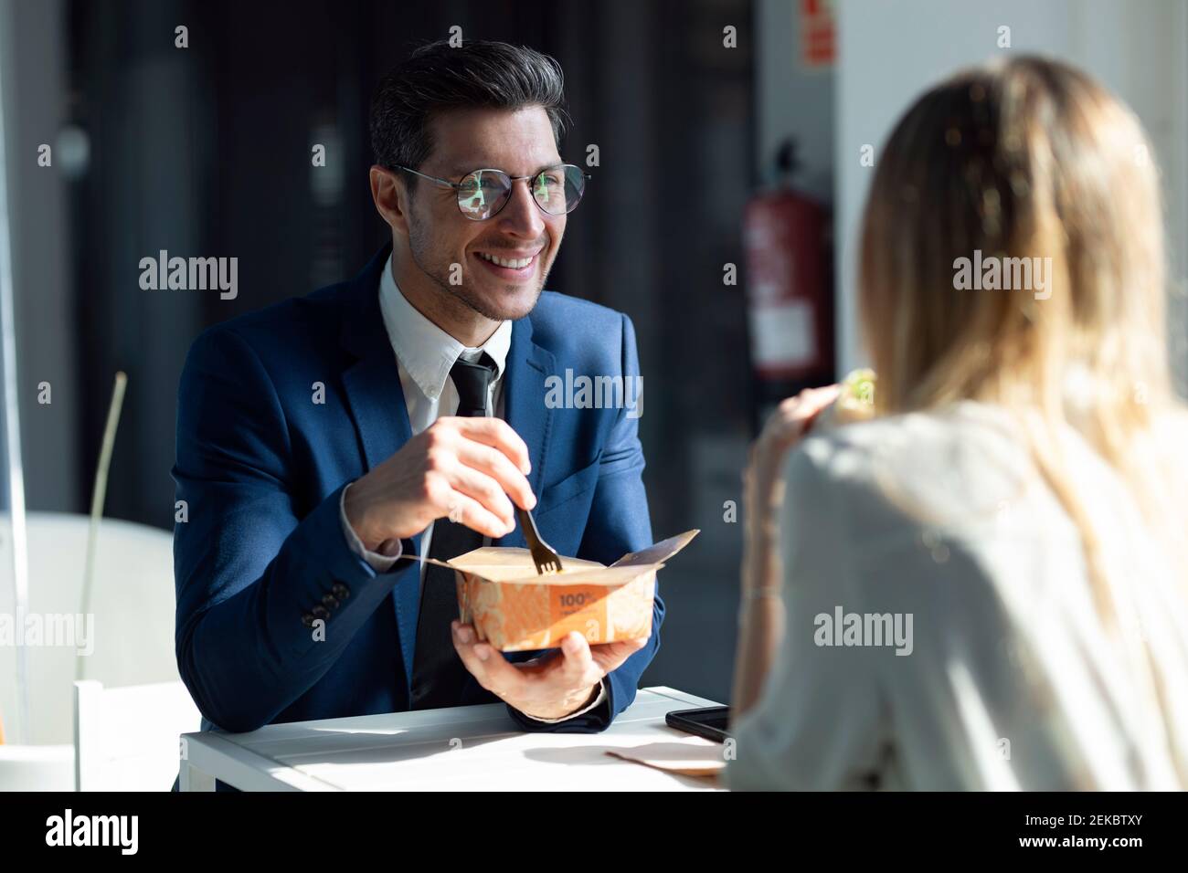 People having their lunch break hi-res stock photography and images - Alamy