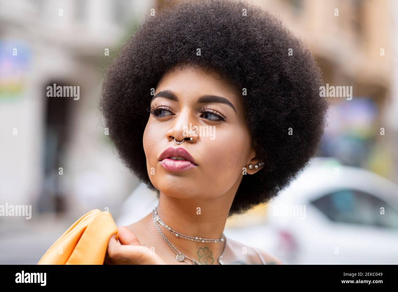 Afro woman hi-res stock photography and images - Alamy