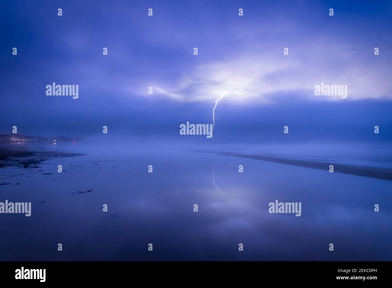 Lightning Scotland Hi res Stock Photography And Images Alamy