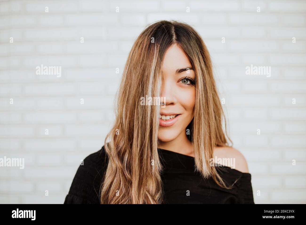 Covering your hair hi-res stock photography and images - Alamy